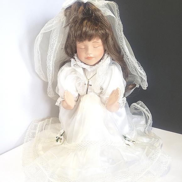 Vintage | Accents | Vintage Ceramic Communion Bridal Gown Praying Doll ...